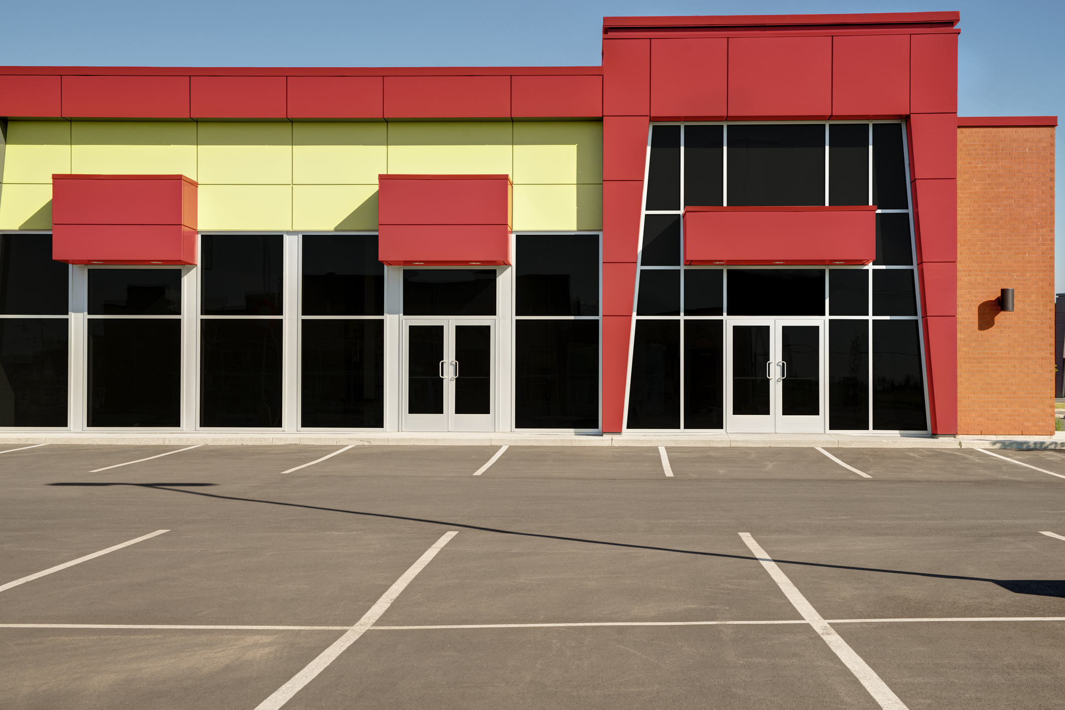 Installing Commercial Window Tint Helps Your HVAC System - TN
